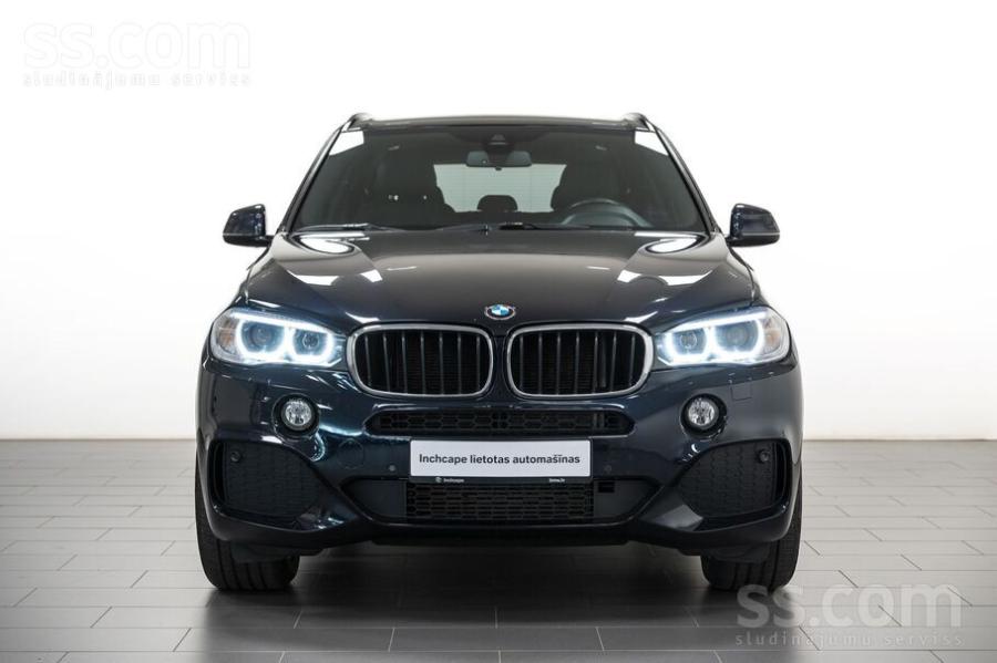 Black BMW X5 2018 in Riga, with an engine capacity of 3.00 L and mileage of 174 thousand km for 22500 €, photo 8 on AUTOMOTO.COM.LV