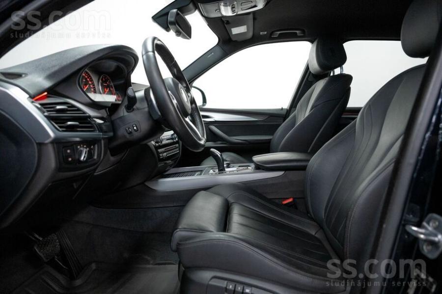 Black BMW X5 2018 in Riga, with an engine capacity of 3.00 L and mileage of 174 thousand km for 22500 €, photo 29 on AUTOMOTO.COM.LV