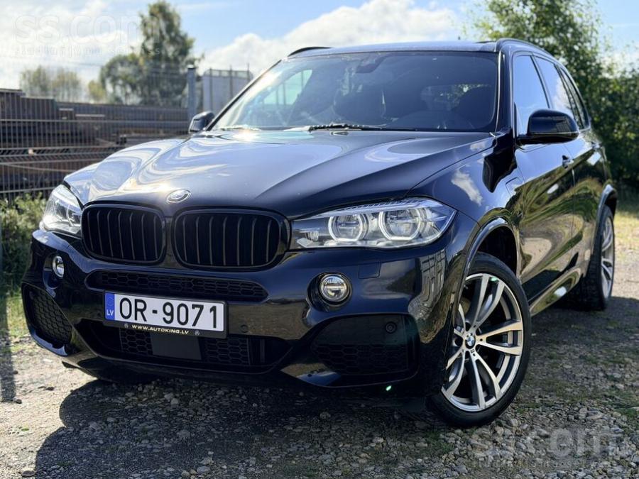 Black BMW X5 2018 in Riga, with an engine capacity of 2.00 L and mileage of 285 thousand km for 19995 €, photo 5 on AUTOMOTO.COM.LV