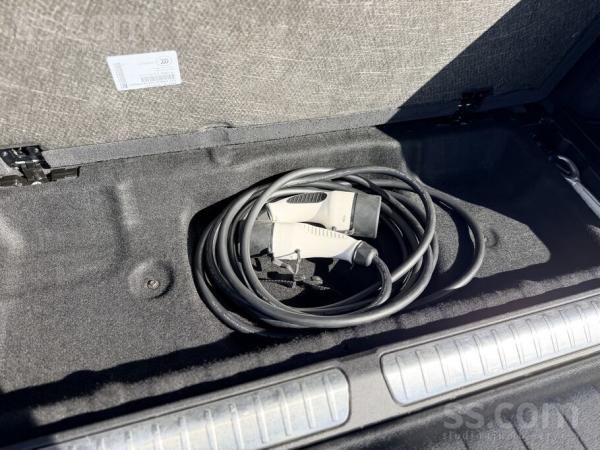BMW X5 2018 Rīga vietnē Melns BMW X5 2018 Rīga, ar dzinēja tilpumu 2.00 L un nobraukumu 285 tūkst. km par 19995 €, foto 7 vietnē AUTOMOTO.COM.LV