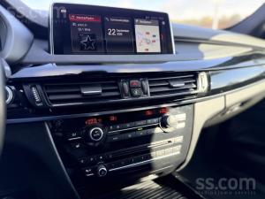 Black BMW X5 2018 in Riga, with an engine capacity of 2.00 L and mileage of 285 thousand km for 19995 €, photo 17 on AUTOMOTO.COM.LV