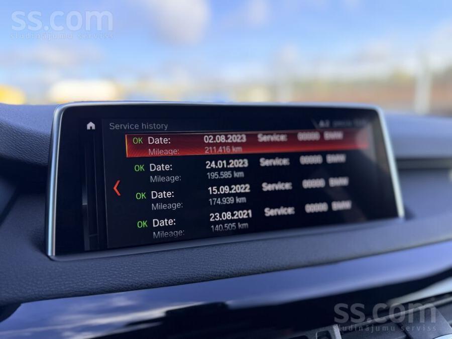 Black BMW X5 2018 in Riga, with an engine capacity of 2.00 L and mileage of 285 thousand km for 19995 €, photo 18 on AUTOMOTO.COM.LV