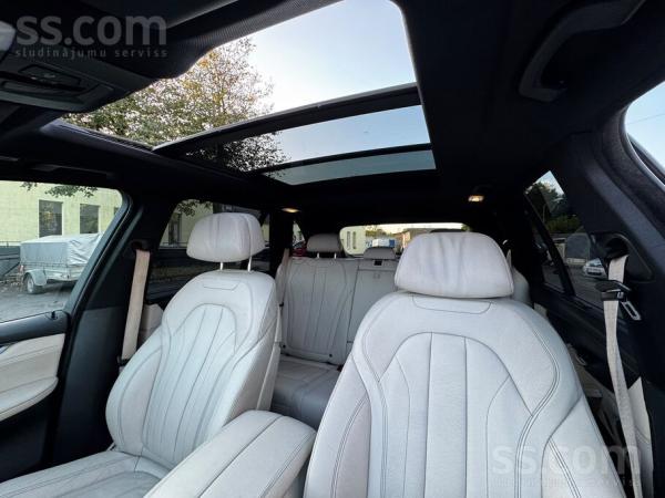 BMW X5 2018 in Riga on AUTOMOTO.COM.LV Black BMW X5 2018 in Riga, with an engine capacity of 3.00 L and mileage of 214 thousand km for 21200 €, photo 9 on AUTOMOTO.COM.LV