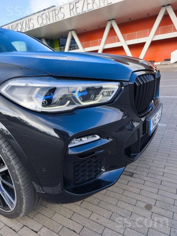 БМВ Х5 2018 в Резекне на AUTOMOTO.COM.LV Черный БМВ Х5 2018 в Резекне, объемом двигателя 3.00 л и пробегом 220 тыс. км за 35800 €, фото 4 на AUTOMOTO.COM.LV
