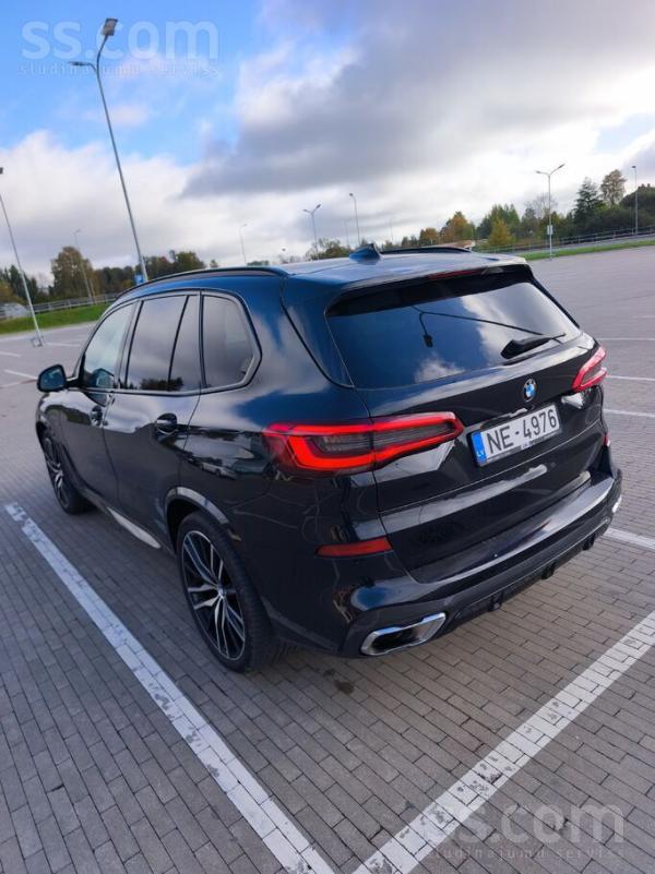 БМВ Х5 2018 в Резекне на AUTOMOTO.COM.LV Черный БМВ Х5 2018 в Резекне, объемом двигателя 3.00 л и пробегом 220 тыс. км за 35800 €, фото 8 на AUTOMOTO.COM.LV