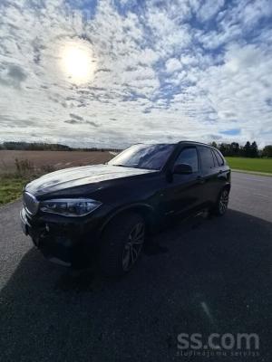Melns BMW X5 2018 Rīga, ar dzinēja tilpumu 3.00 L un nobraukumu 173 tūkst. km par 24500 €, foto 7 vietnē AUTOMOTO.COM.LV