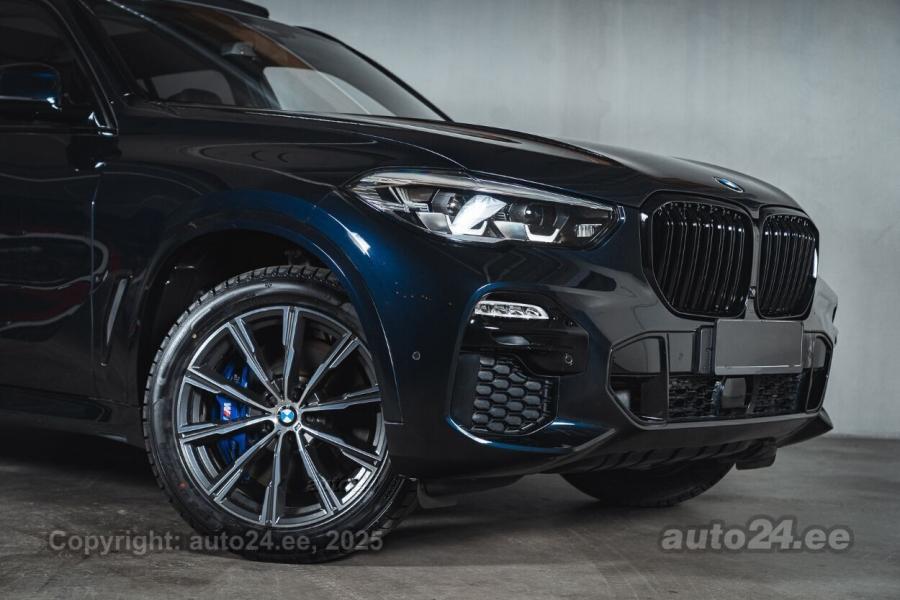 Melns BMW X5 2019 Tallina, ar dzinēja tilpumu 3.00 L un nobraukumu 100 tūkst. km par 47900 €, foto 2 vietnē AUTOMOTO.COM.LV