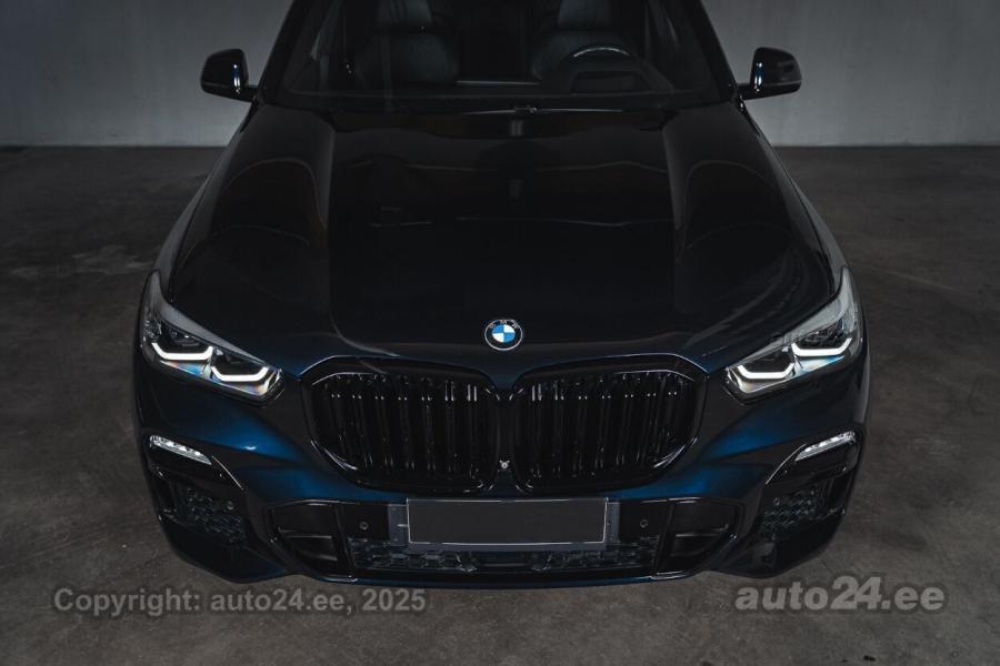 Melns BMW X5 2019 Tallina, ar dzinēja tilpumu 3.00 L un nobraukumu 100 tūkst. km par 47900 €, foto 7 vietnē AUTOMOTO.COM.LV