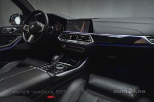 Melns BMW X5 2019 Tallina, ar dzinēja tilpumu 3.00 L un nobraukumu 100 tūkst. km par 47900 €, foto 21 vietnē AUTOMOTO.COM.LV