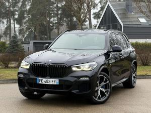Black BMW X5 2019 in Riga, with an engine capacity of 2.99 L and mileage of 220 thousand km for 43500 €, photo 5 on AUTOMOTO.COM.LV