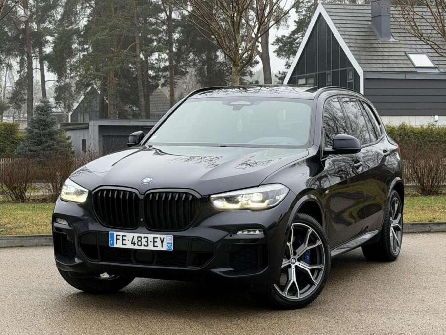 Black BMW X5 2019 in Riga, with an engine capacity of 2.99 L and mileage of 220 thousand km for 43500 €, photo 5 on AUTOMOTO.COM.LV