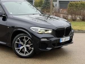Black BMW X5 2019 in Riga, with an engine capacity of 2.99 L and mileage of 220 thousand km for 43500 €, photo 11 on AUTOMOTO.COM.LV