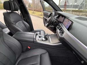 Black BMW X5 2019 in Riga, with an engine capacity of 2.99 L and mileage of 220 thousand km for 43500 €, photo 17 on AUTOMOTO.COM.LV