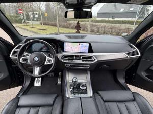Black BMW X5 2019 in Riga, with an engine capacity of 2.99 L and mileage of 220 thousand km for 43500 €, photo 22 on AUTOMOTO.COM.LV
