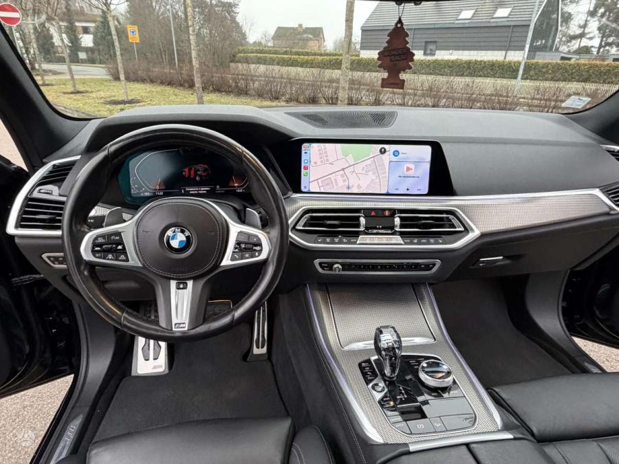 Black BMW X5 2019 in Riga, with an engine capacity of 2.99 L and mileage of 220 thousand km for 43500 €, photo 23 on AUTOMOTO.COM.LV