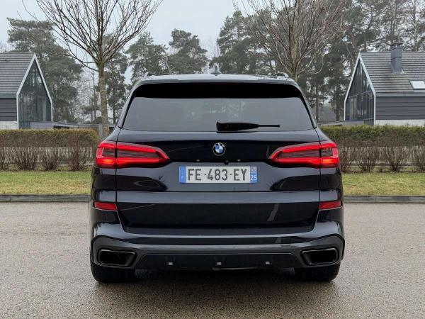 Melns BMW X5 2019 Rīga, ar dzinēja tilpumu 2.99 L un nobraukumu 220 tūkst. km par 43500 €, foto 4 vietnē AUTOMOTO.COM.LV