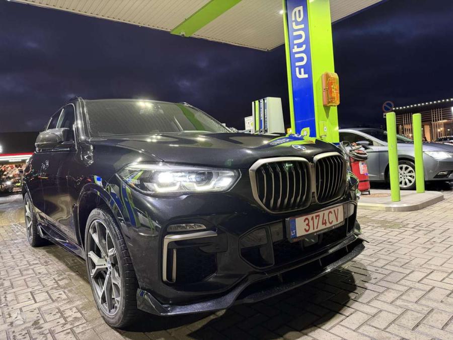 Melns BMW X5 2019 Kauņa, ar dzinēja tilpumu 2.99 L un nobraukumu 156 tūkst. km par 38500 €, foto 4 vietnē AUTOMOTO.COM.LV