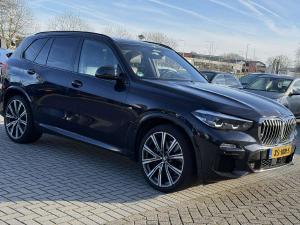 Black BMW X5 2019 in Vilnius, with an engine capacity of 3.00 L and mileage of 198 thousand km for 33000 €, photo 5 on AUTOMOTO.COM.LV