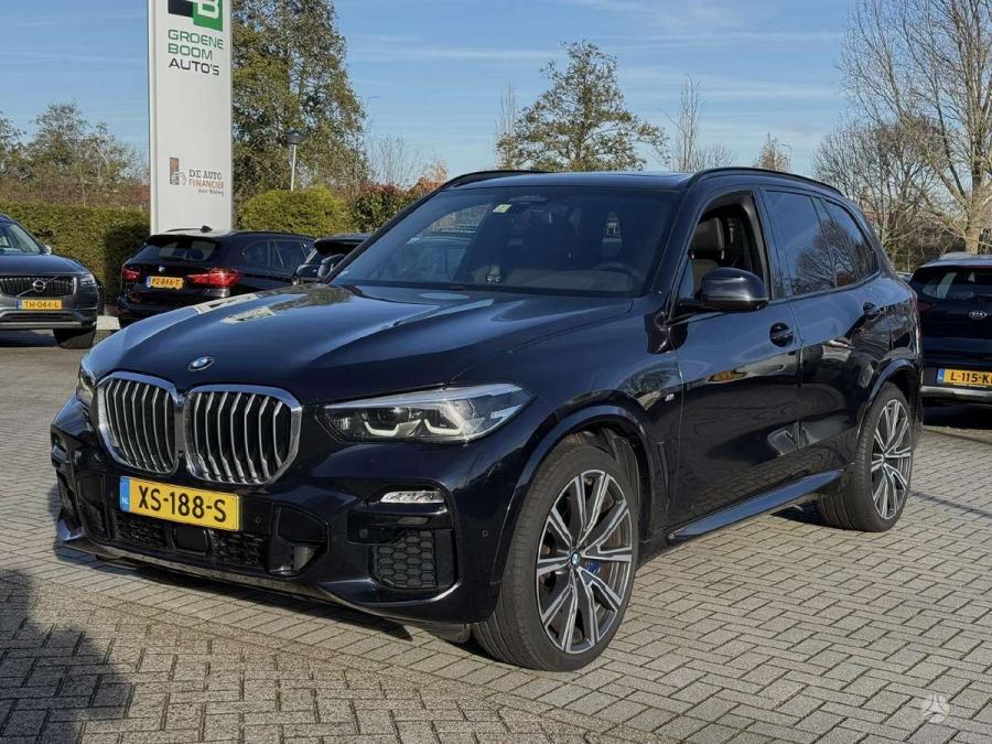 Black BMW X5 2019 in Vilnius, with an engine capacity of 3.00 L and mileage of 198 thousand km for 33000 €, photo 9 on AUTOMOTO.COM.LV