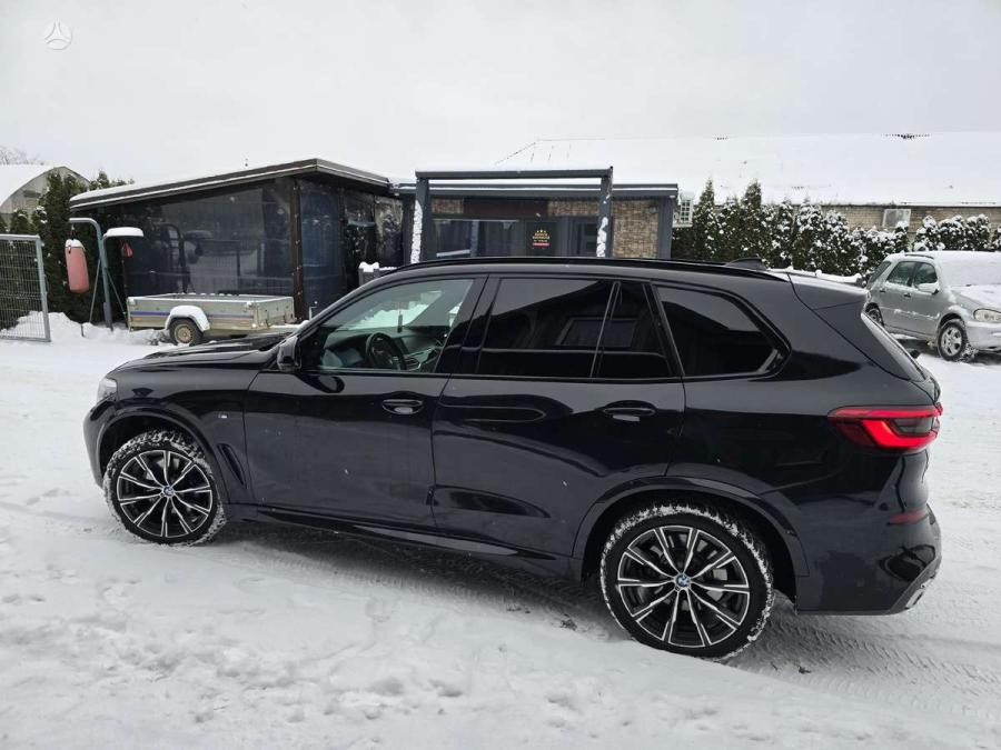 Melns BMW X5 2019 Utena, ar dzinēja tilpumu 2.99 L un nobraukumu 212 tūkst. km par 32500 €, foto 3 vietnē AUTOMOTO.COM.LV