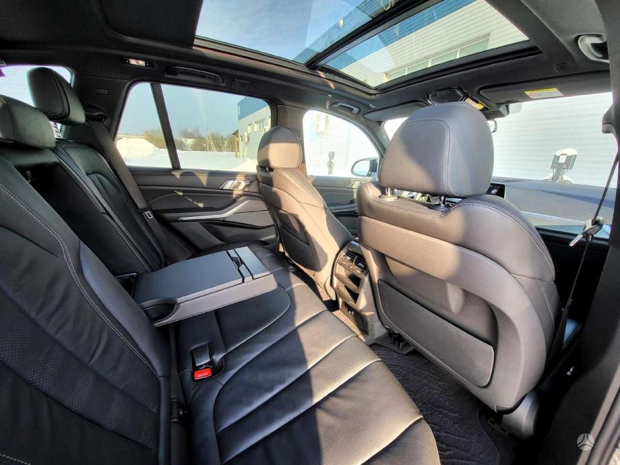 Melns BMW X5 2019 Viļņa, ar dzinēja tilpumu 3.00 L un nobraukumu 200 tūkst. km par 45999 €, foto 33 vietnē AUTOMOTO.COM.LV
