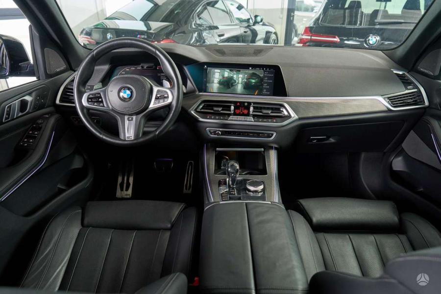 Black BMW X5 2019 in Kaunas, with an engine capacity of 2.99 L and mileage of 164 thousand km for 42450 €, photo 13 on AUTOMOTO.COM.LV