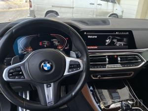 Black BMW X5 2019 in Riga, with an engine capacity of 3.00 L and mileage of 89 thousand km for 43900 €, photo 12 on AUTOMOTO.COM.LV