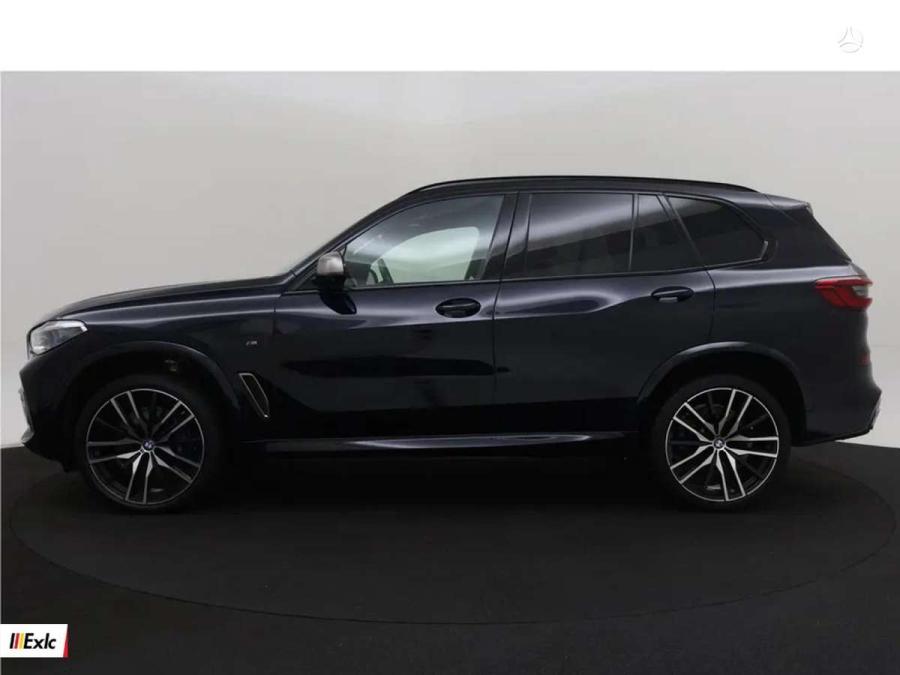Black BMW X5 2019 in Vilnius, with an engine capacity of 2.99 L and mileage of 200 thousand km for 44900 €, photo 2 on AUTOMOTO.COM.LV