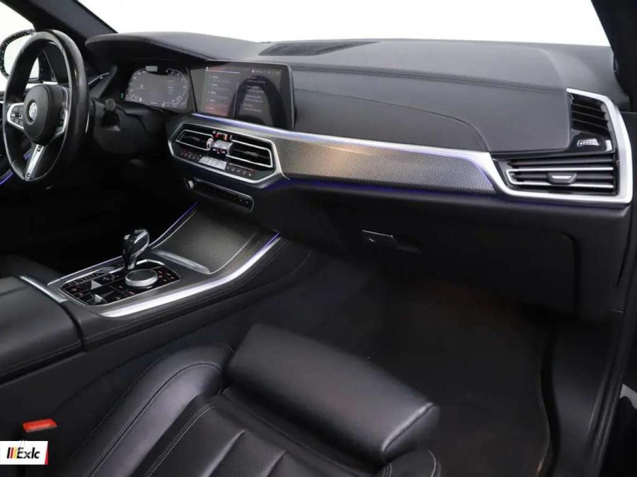Black BMW X5 2019 in Vilnius, with an engine capacity of 2.99 L and mileage of 200 thousand km for 44900 €, photo 22 on AUTOMOTO.COM.LV