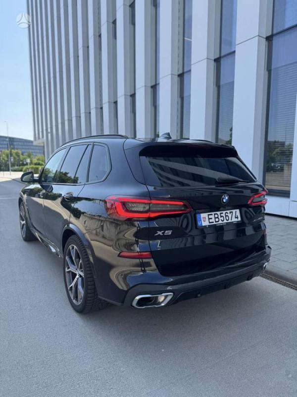 Melns BMW X5 2019 Viļņa, ar dzinēja tilpumu 3.00 L un nobraukumu 199 tūkst. km par 45900 €, foto 10 vietnē AUTOMOTO.COM.LV