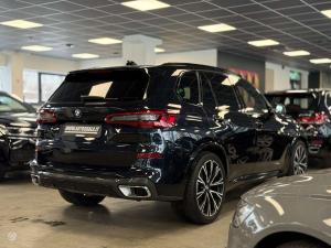 Black BMW X5 2019 in Klaipeda, with an engine capacity of 2.99 L and mileage of 208 thousand km for 45750 €, photo 13 on AUTOMOTO.COM.LV