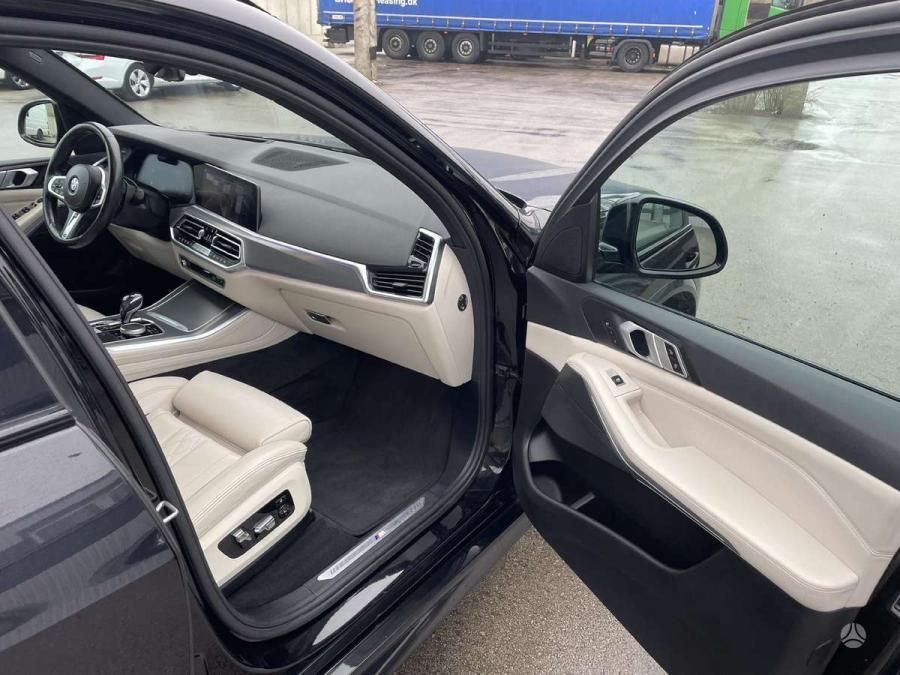 Melns BMW X5 2019 Mažeikiai, ar dzinēja tilpumu 2.99 L un nobraukumu 190 tūkst. km par 39499 €, foto 12 vietnē AUTOMOTO.COM.LV