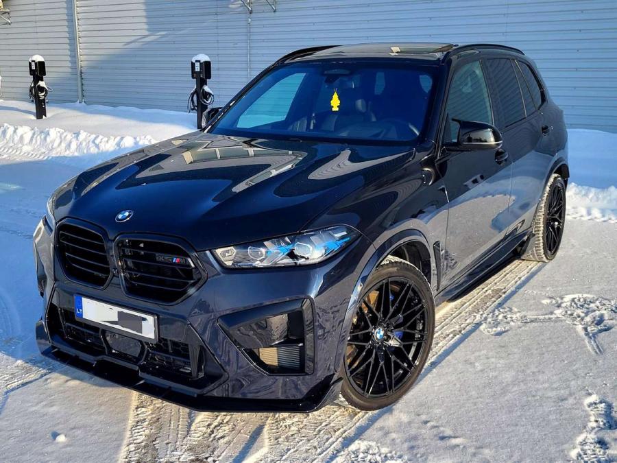 Black BMW X5 2019 in Vilnius, with an engine capacity of 3.00 L and mileage of 200 thousand km for 43999 €, photo 2 on AUTOMOTO.COM.LV