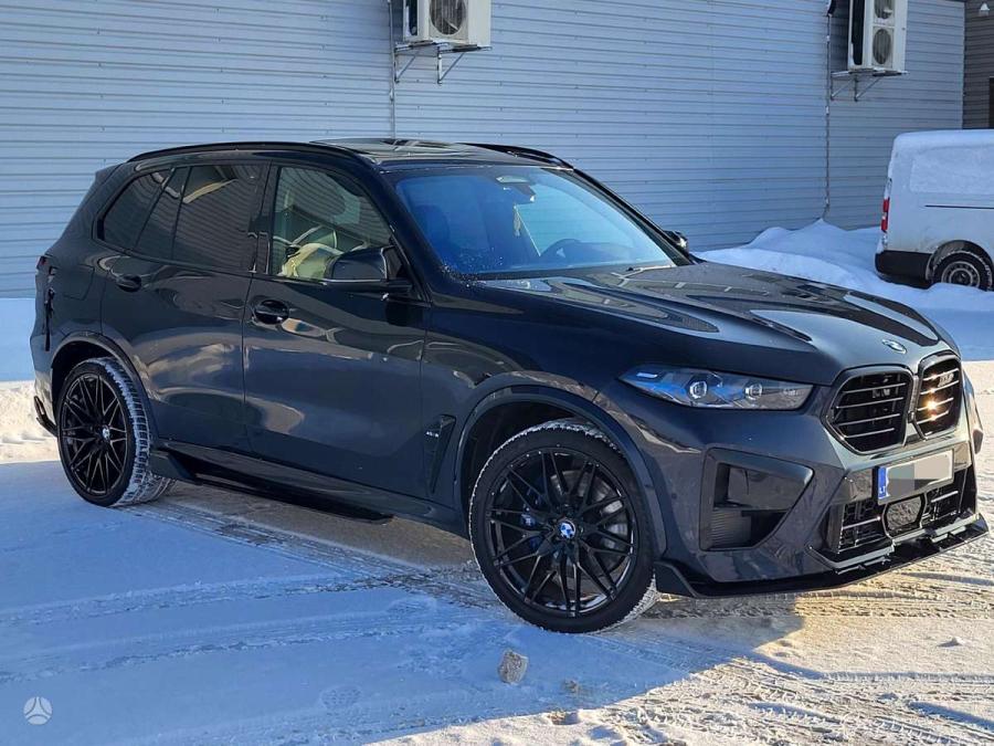 Black BMW X5 2019 in Vilnius, with an engine capacity of 3.00 L and mileage of 200 thousand km for 43999 €, photo 14 on AUTOMOTO.COM.LV