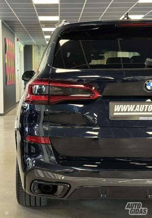 Melns BMW X5 2019 Klaipėda, ar dzinēja tilpumu 3.00 L un nobraukumu 220 tūkst. km par 43900 €, foto 12 vietnē AUTOMOTO.COM.LV