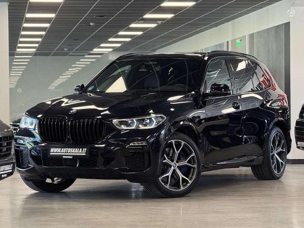 Melns BMW X5 2019 Klaipėda, ar dzinēja tilpumu 2.99 L un nobraukumu 220 tūkst. km par 43900 €, foto 1 vietnē AUTOMOTO.COM.LV