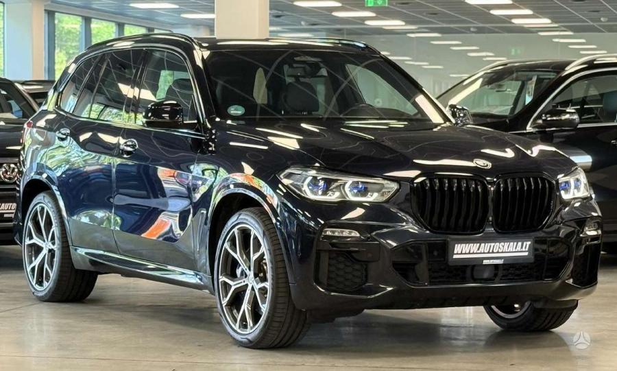 Melns BMW X5 2019 Klaipėda, ar dzinēja tilpumu 2.99 L un nobraukumu 220 tūkst. km par 43900 €, foto 37 vietnē AUTOMOTO.COM.LV