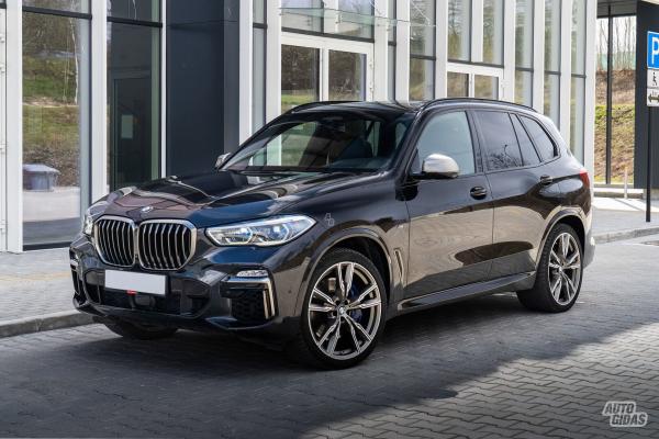 Black BMW X5 2019 in Vilnius, with an engine capacity of 3.00 L and mileage of 241 thousand km for 34000 €, photo 1 on AUTOMOTO.COM.LV