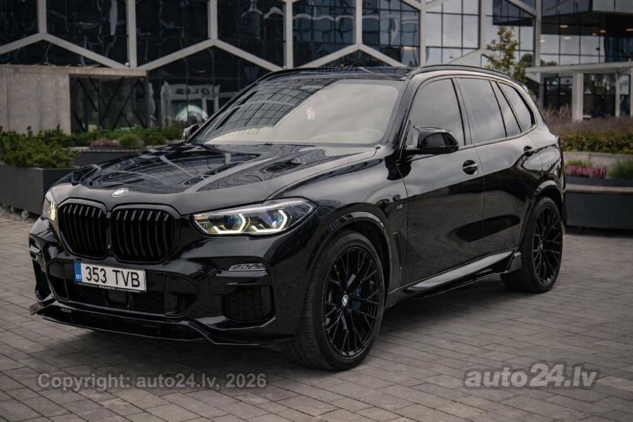 Black BMW X5 2019 in Narva, with an engine capacity of 3.00 L and mileage of 198 thousand km for 46700 €, photo 1 on AUTOMOTO.COM.LV