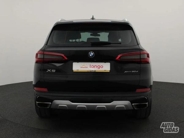 Melns BMW X5 2019 Viļņa, ar dzinēja tilpumu 3.00 L un nobraukumu 154 tūkst. km par 40999 €, foto 5 vietnē AUTOMOTO.COM.LV