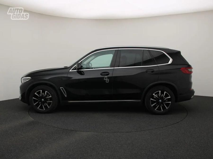 Melns BMW X5 2019 Viļņa, ar dzinēja tilpumu 3.00 L un nobraukumu 154 tūkst. km par 40999 €, foto 7 vietnē AUTOMOTO.COM.LV