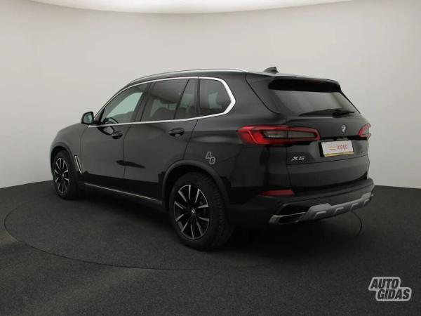 Melns BMW X5 2019 Viļņa, ar dzinēja tilpumu 3.00 L un nobraukumu 154 tūkst. km par 40999 €, foto 7 vietnē AUTOMOTO.COM.LV