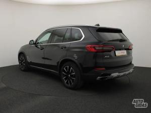 Melns BMW X5 2019 Viļņa, ar dzinēja tilpumu 3.00 L un nobraukumu 154 tūkst. km par 40999 €, foto 8 vietnē AUTOMOTO.COM.LV