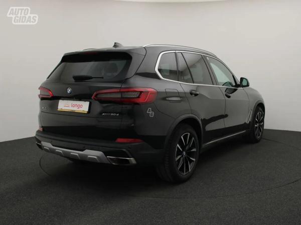 Melns BMW X5 2019 Viļņa, ar dzinēja tilpumu 3.00 L un nobraukumu 154 tūkst. km par 40999 €, foto 8 vietnē AUTOMOTO.COM.LV