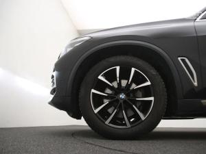 Melns BMW X5 2019 Viļņa, ar dzinēja tilpumu 3.00 L un nobraukumu 154 tūkst. km par 40999 €, foto 29 vietnē AUTOMOTO.COM.LV