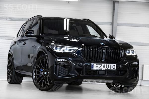 Black BMW X5 2019 in Tukums, with an engine capacity of 3.00 L and mileage of 0 thousand km for 43990 €, photo 2 on AUTOMOTO.COM.LV