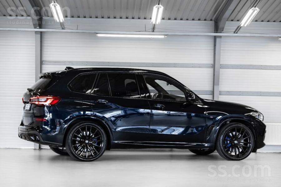 Melns BMW X5 2019 Tukums, ar dzinēja tilpumu 3.00 L un nobraukumu 0 tūkst. km par 43990 €, foto 4 vietnē AUTOMOTO.COM.LV