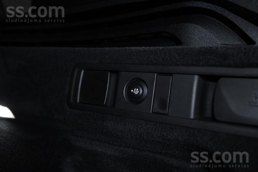 Melns BMW X5 2019 Tukums, ar dzinēja tilpumu 3.00 L un nobraukumu 0 tūkst. km par 43990 €, foto 34 vietnē AUTOMOTO.COM.LV