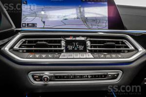 Melns BMW X5 2019 Tukums, ar dzinēja tilpumu 3.00 L un nobraukumu 0 tūkst. km par 47777 €, foto 17 vietnē AUTOMOTO.COM.LV