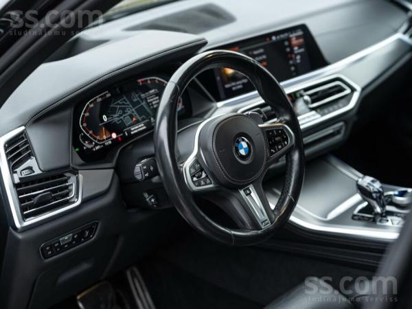Black BMW X5 2019 in Riga, with an engine capacity of 3.00 L and mileage of 64 thousand km for 44000 €, photo 6 on AUTOMOTO.COM.LV